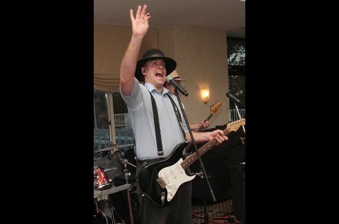 Les Howard Photo Productions | Portfolio | Catching The Moment